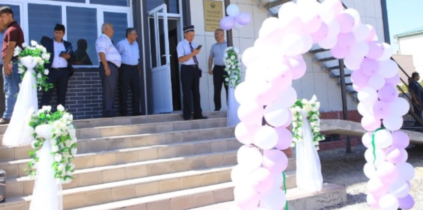 23 років по тому після того як цей гад кинув її в день весілля Валя знову зустріла його Вона